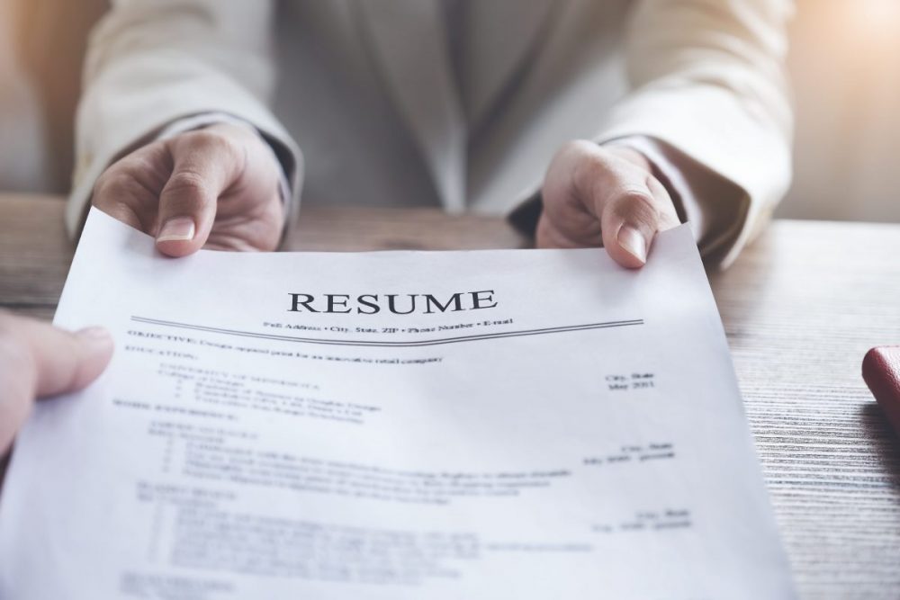 Guide Définitif Et Les étapes Pour Rédiger Un CV En Anglais ...